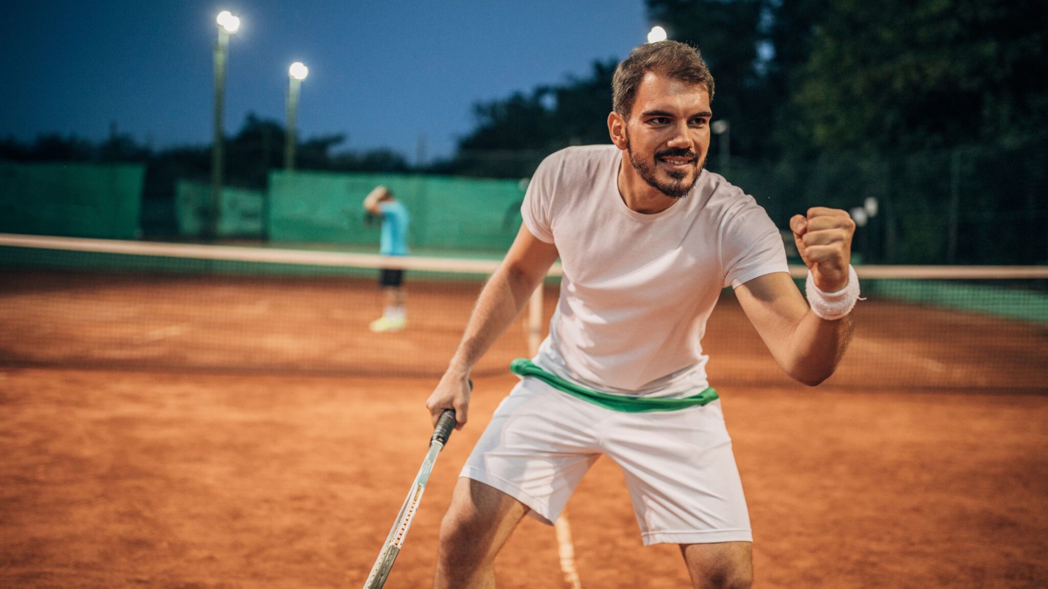 How To Serve In Tennis For a Beginner: Step-By-Step Guide